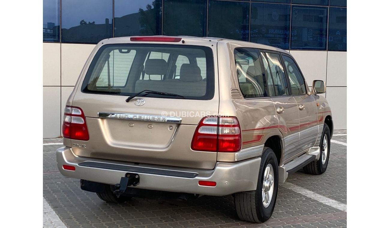 Used Toyota Land Cruiser 2004 for sale in Dubai - 641694