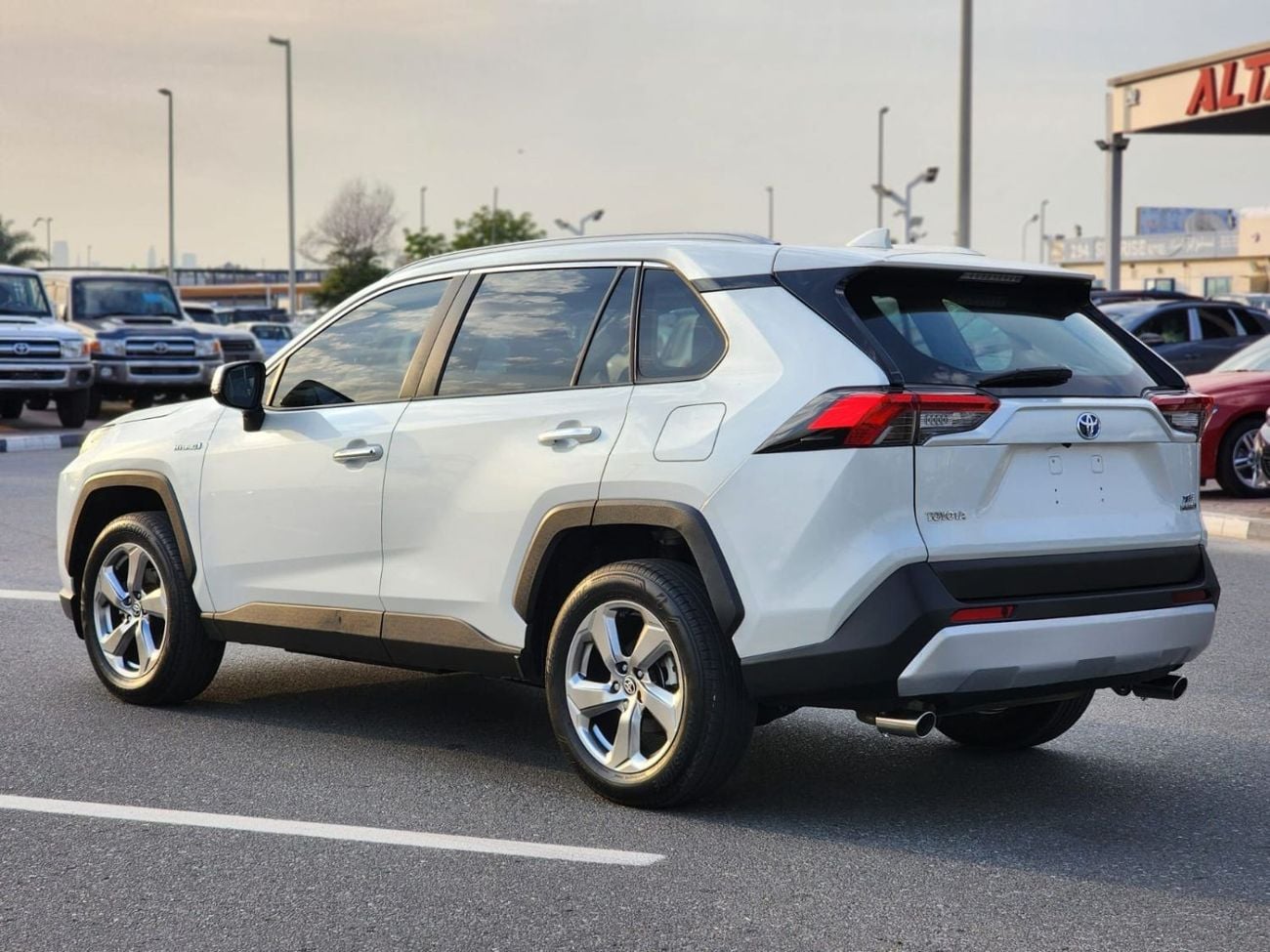 Used Toyota RAV4 RAV4 XLE HYBRID JAPAN EXPORT PRICE 2020 for sale in ...