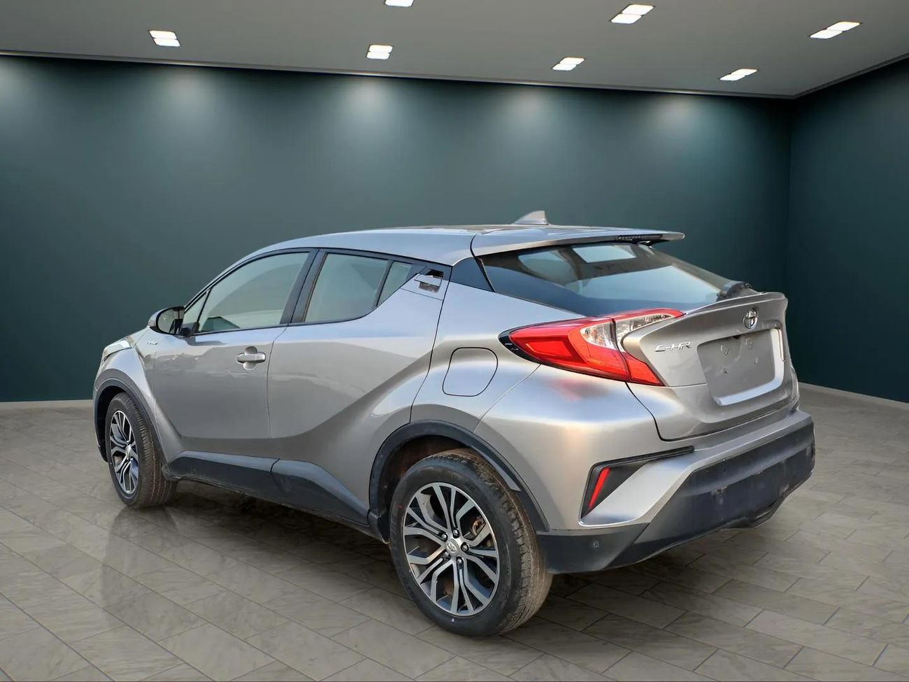 Used Toyota CHR 2019 for sale in Sharjah - 856092