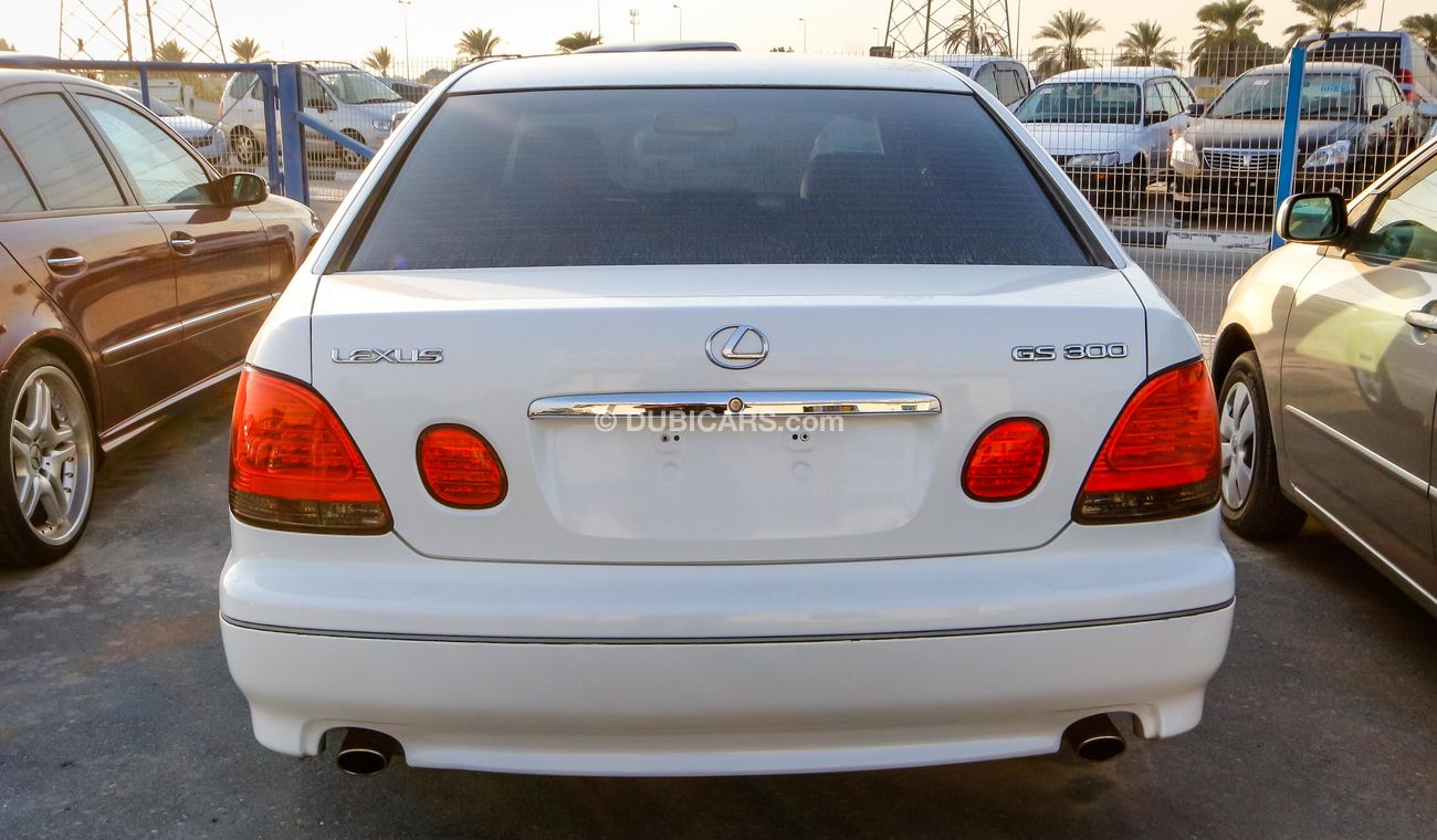 Used Lexus GS 300 1999 for sale in Dubai - 86139