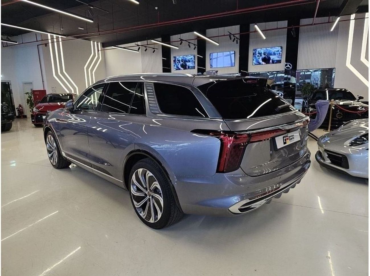 New HONGQI EHS9 HONGQI /EHS9 FULLY LOADED /LONG RANGE /6 SEATERS 2023 for sale in Dubai - 805592