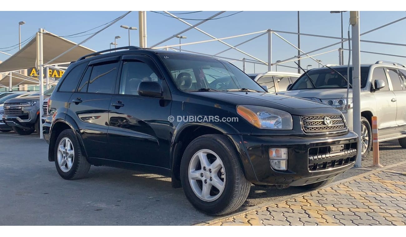 Used Toyota Rav4 2003 Ref#66-22 2003 for sale in Sharjah - 493166