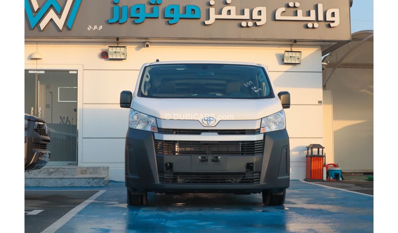 New Toyota hiace 2023 petrol Van / 5 Doors / 6 Seats (Standard Roof(FOR ...