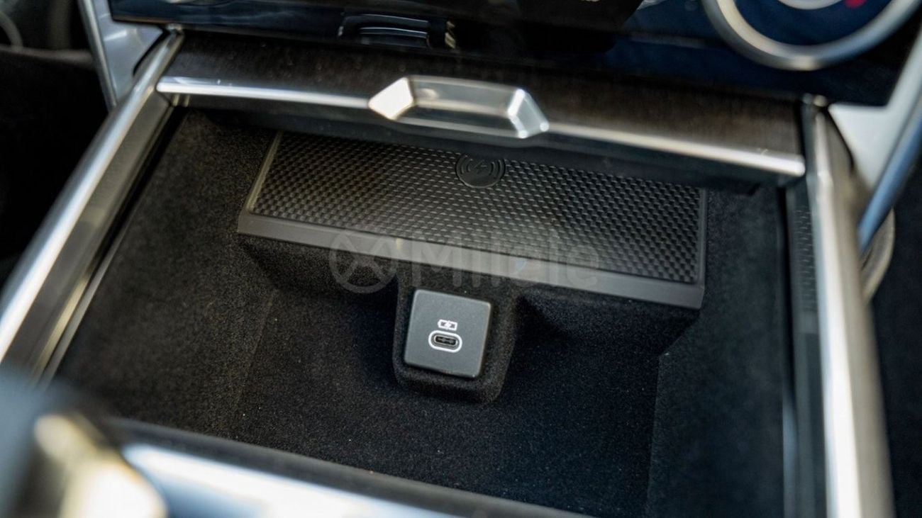 New Land Rover Range Rover P530: CHARENTE GREY - MERIDIAN SOUND, HEADS ...