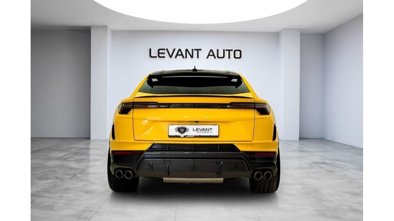 Used Lamborghini Urus 2023 for sale in Dubai - 750938