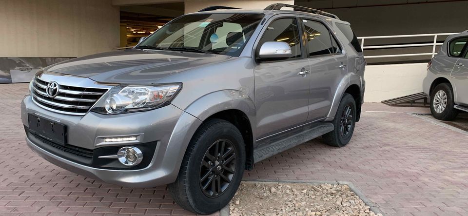 Used Toyota Fortuner V6. 4,0 2015 for sale in Dubai - 257144