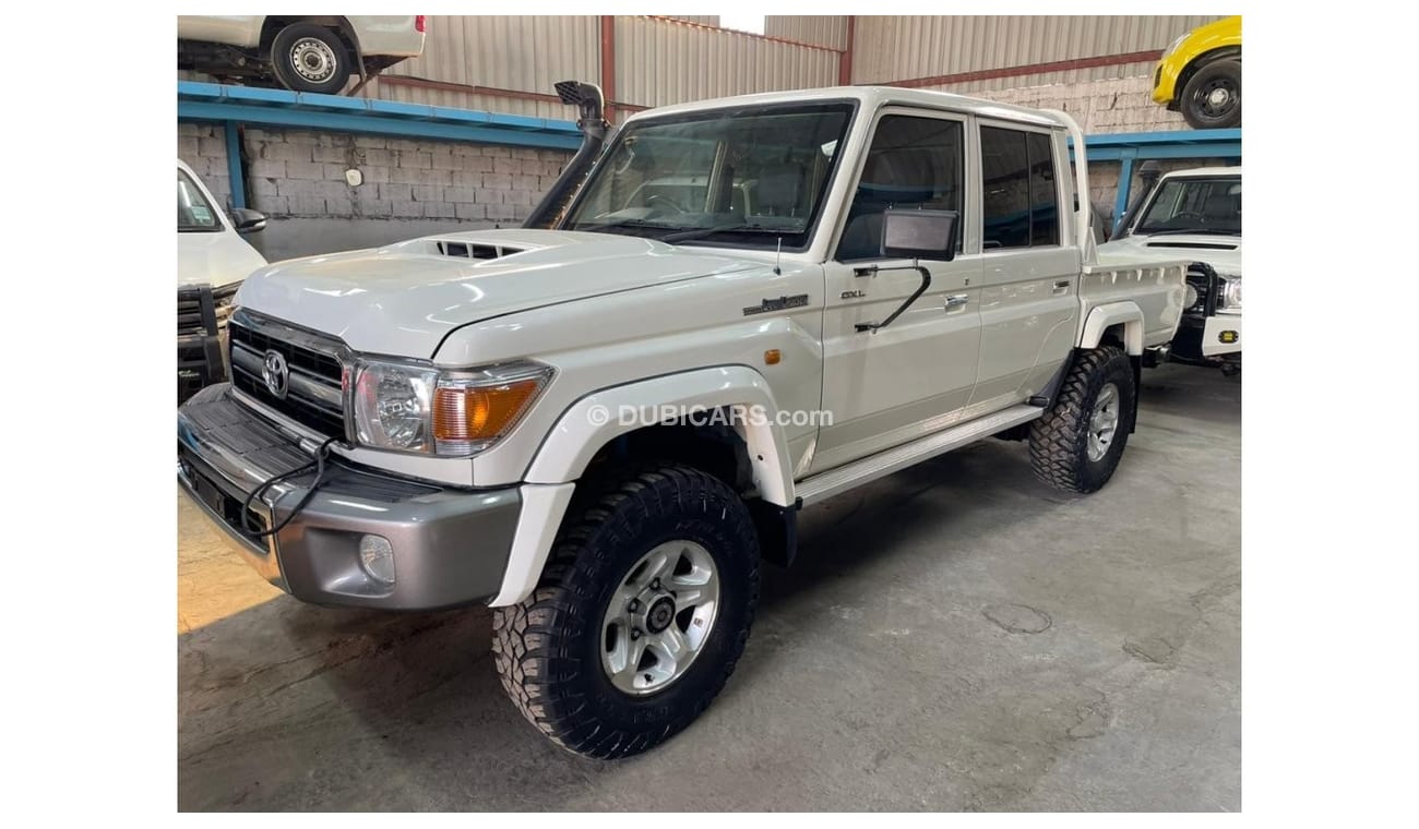 Used Toyota Land Cruiser Pick Up 2018 for sale in Dubai - 696430