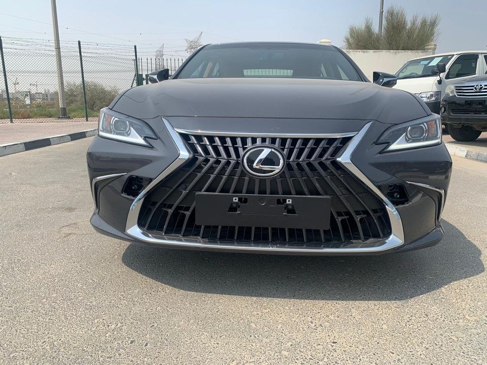 New Lexus ES350 lexus 3.5 2023 for sale in Dubai - 665832