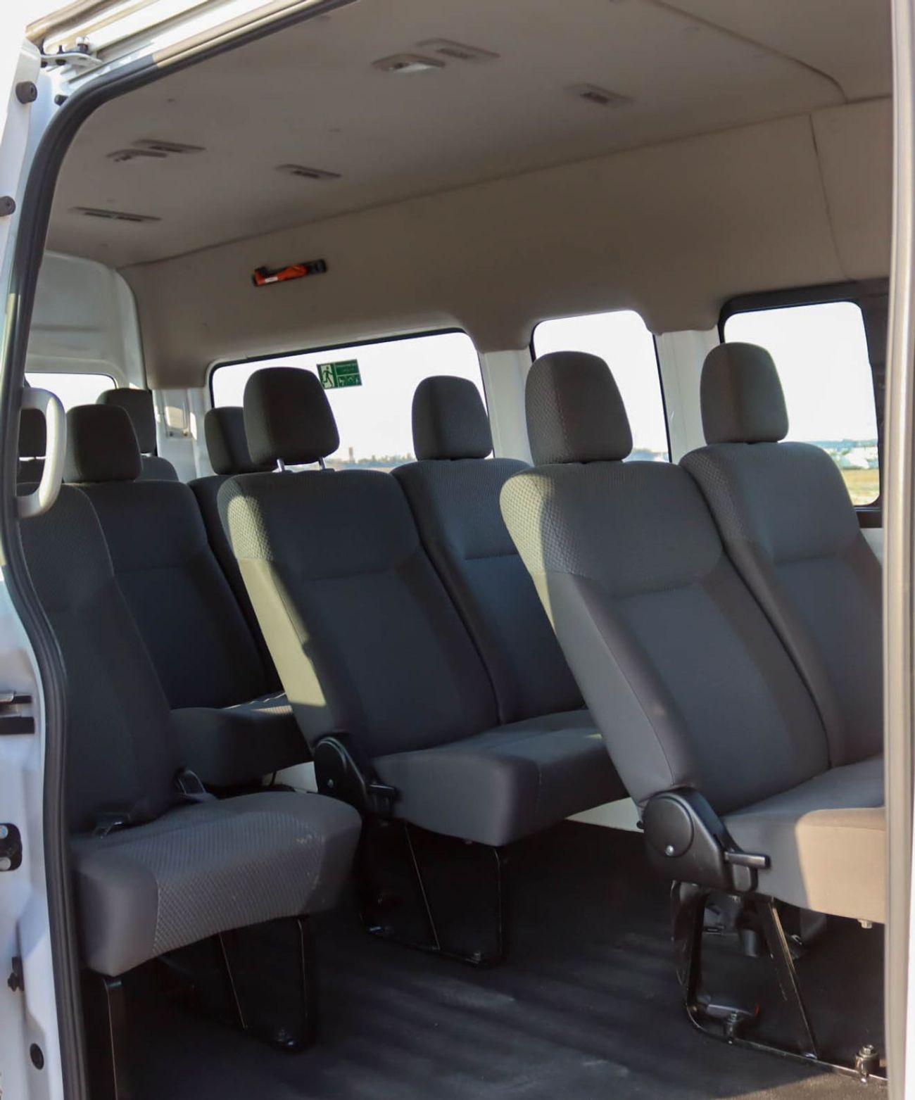Used Std 2.5L (14 Seater) Nissan Urvan 2.5L 2022 GCC Original Paint ...
