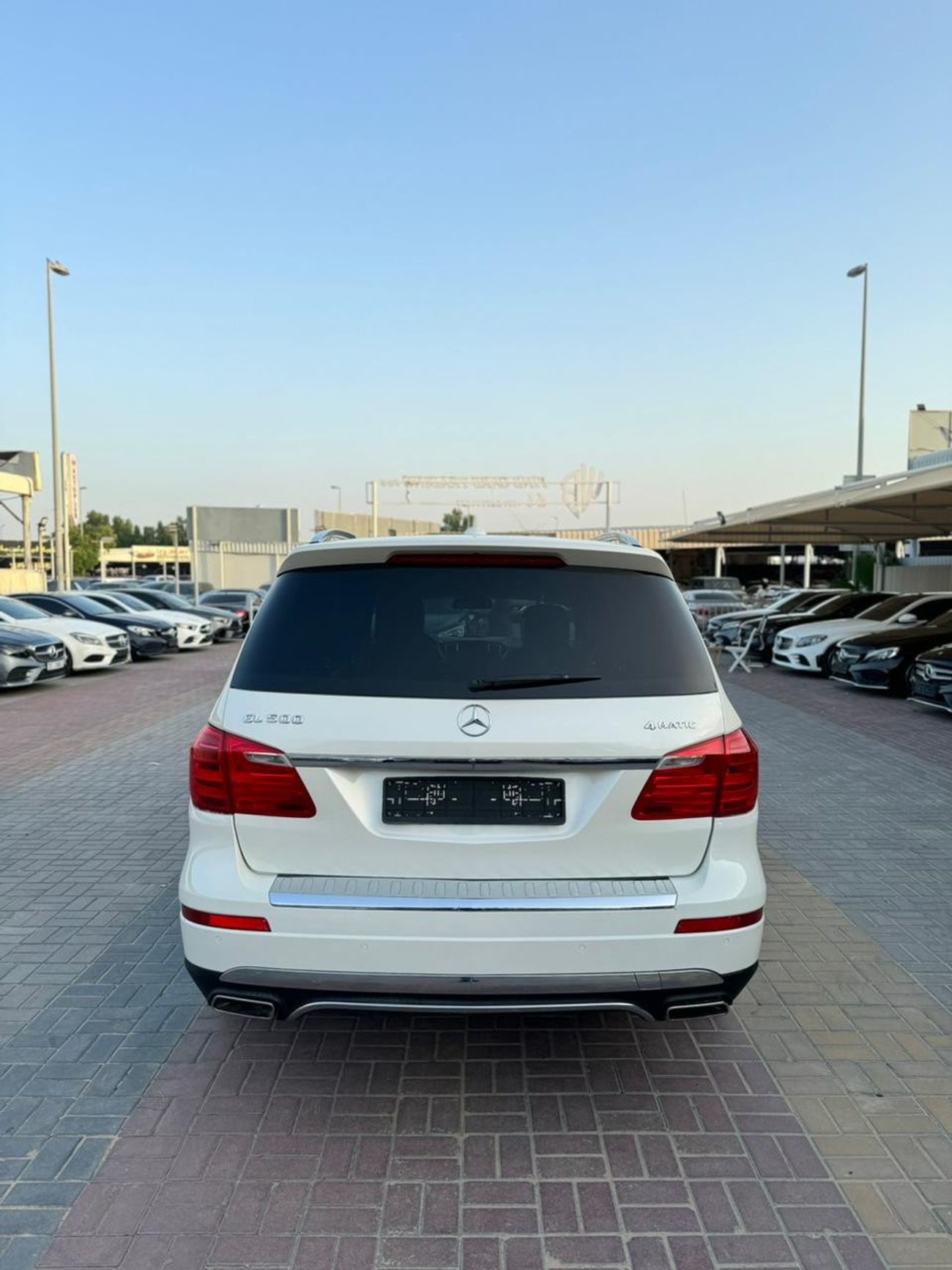 Used Mercedes-Benz GL 500 Std 2015 for sale in Dubai - 738936