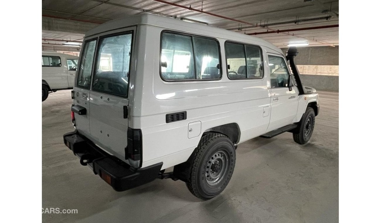 New Toyota Land Cruiser 70 2023 YM LC 78 4.5 DSL 3 DOOR HTOP 2023 for ...