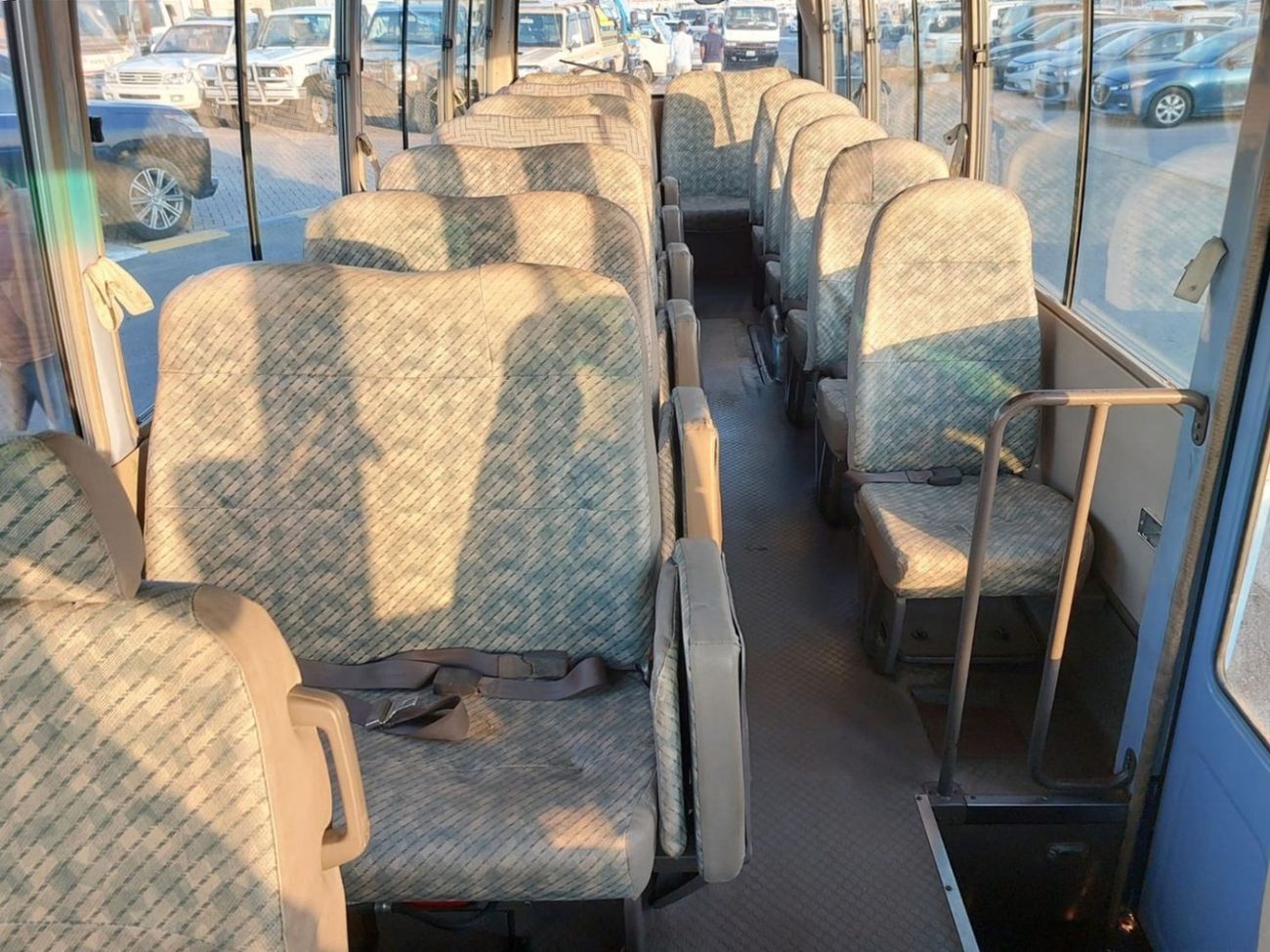 مستعملة ميتسوبيشي روزا MITSUBISHI ROSA BUS RHD 2001 MODEL 4.9 L DIESEL ...