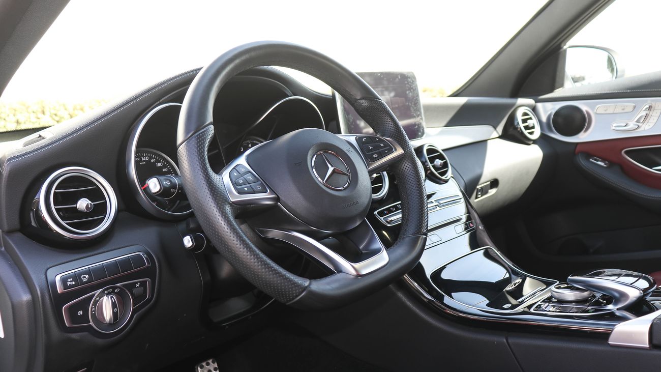 Used Mercedes-Benz C 200 2018 for sale in Dubai - 476172