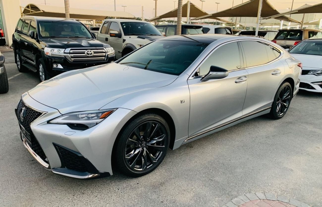 Used Lexus LS500 2022 for sale in Sharjah - 790750