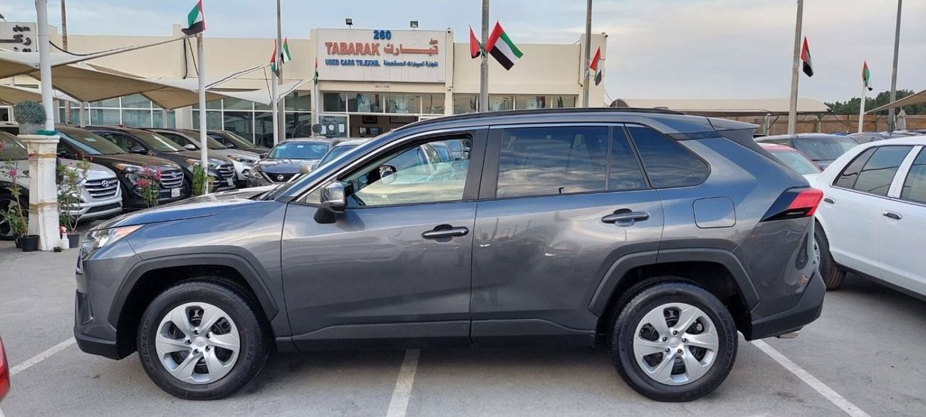 Used Toyota RAV4 Very clean car 2021 for sale in Dubai - 571199