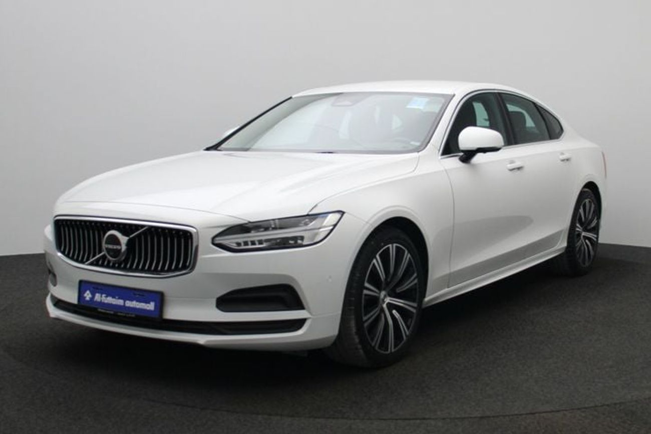 Used Volvo S90 B5 Core 2.0 2023 for sale in Dubai - 859585