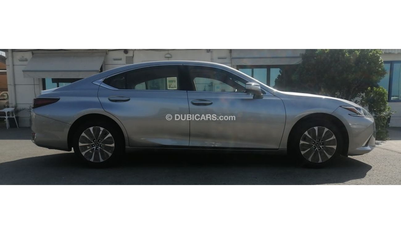 New Lexus ES250 Elegant 2022 for sale in Dubai - 592480