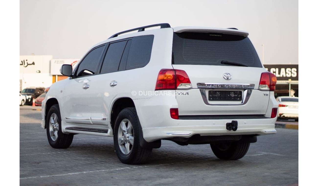 Used Toyota Land Cruiser VXR V8 2010 for sale in Dubai - 596019