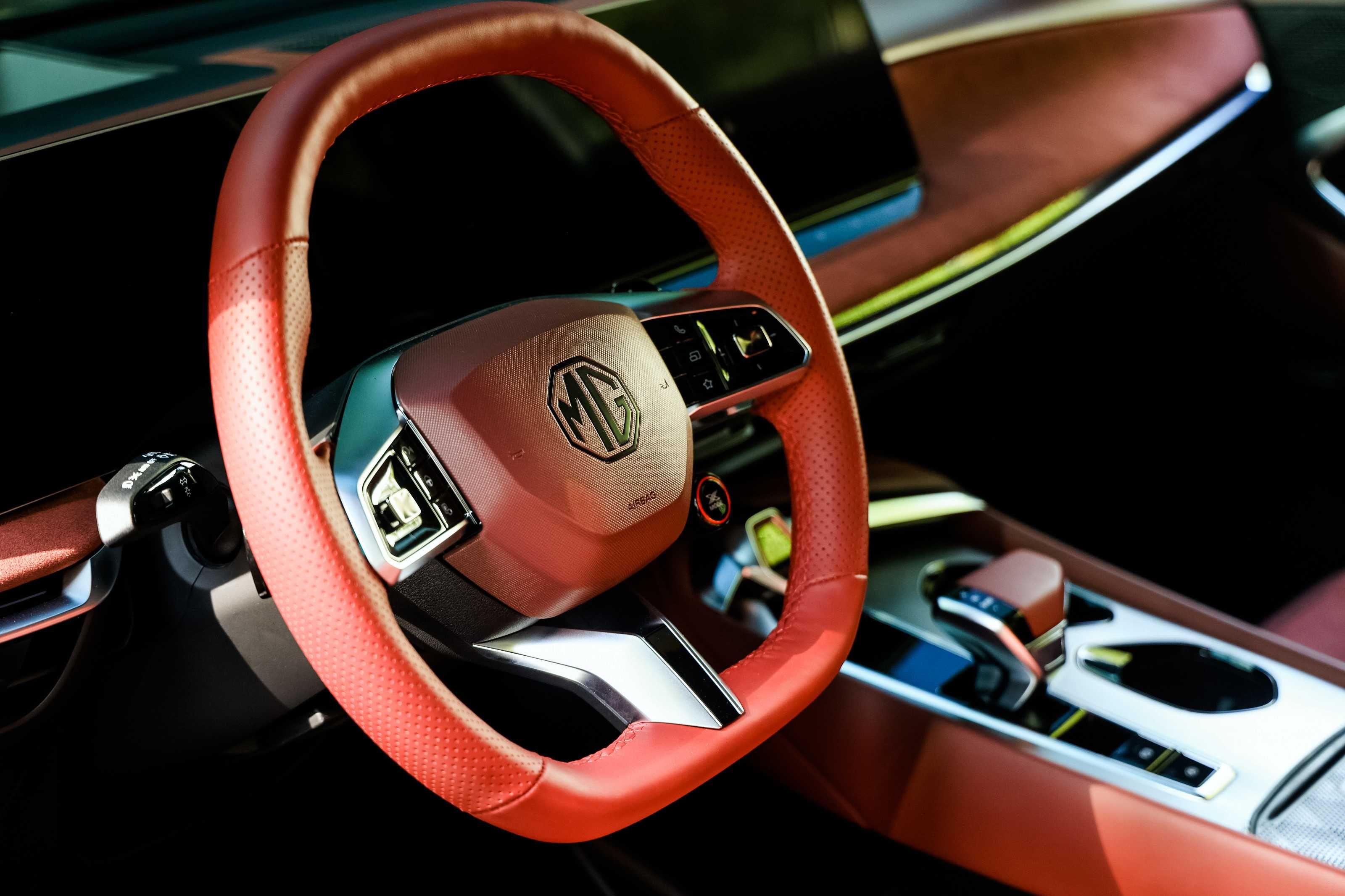 MG 7 2.0L Turbo Price in UAE, Images, Specs & Features