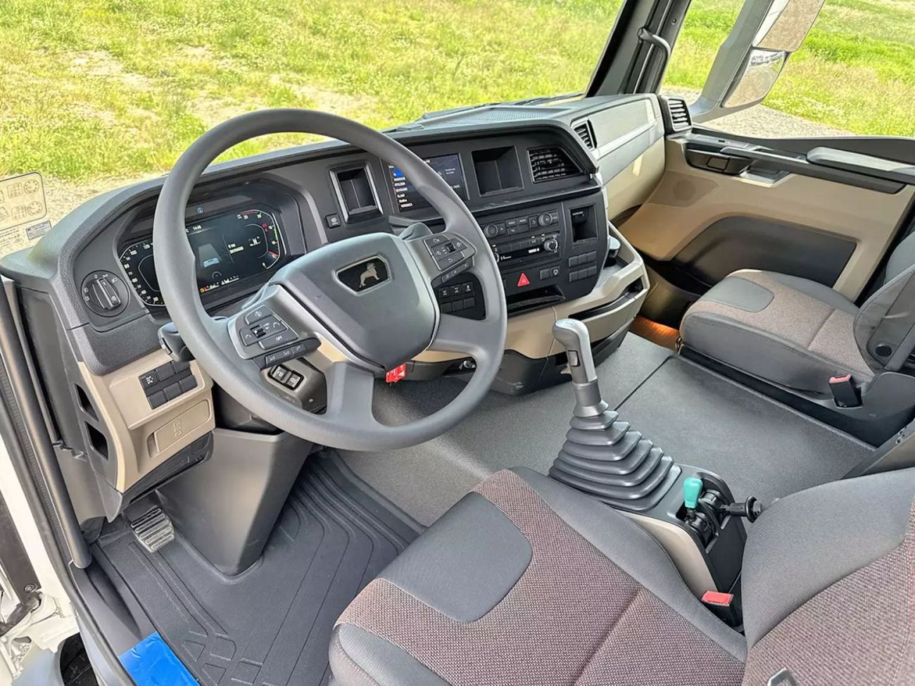 New MAN TGS TGS 33.440 6x4 BB SA 2025 for sale in Dubai - 879108