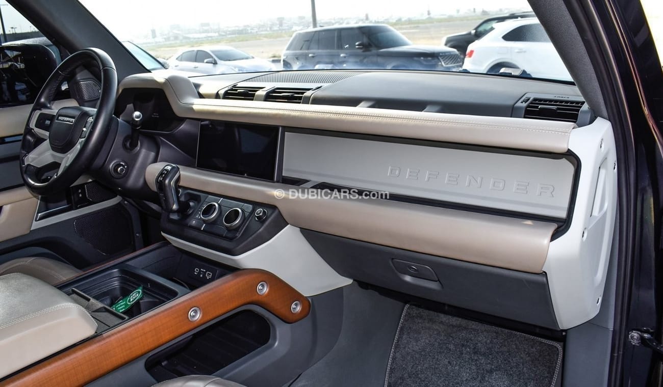 Used Land Rover Defender P400 2021 for sale in Sharjah - 697793