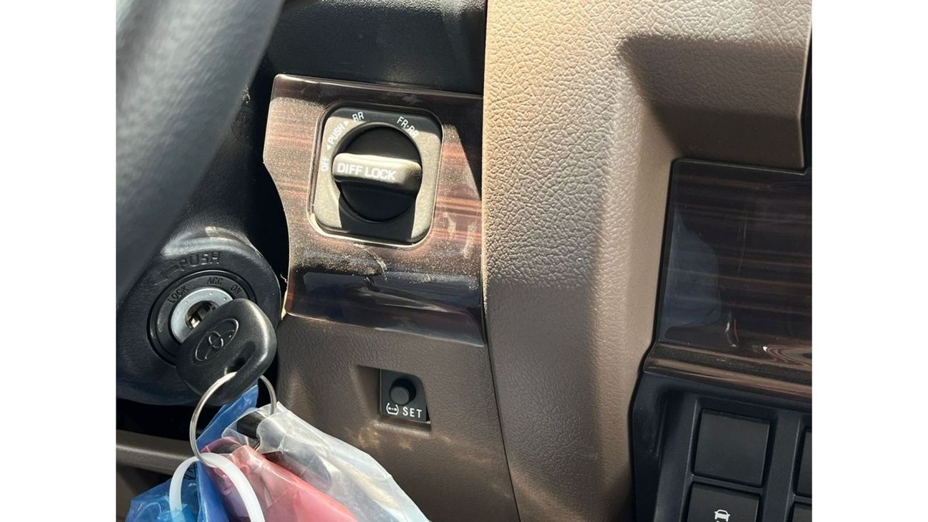 New Toyota Land Cruiser Pick Up LC DC 2.8L DSL AT 2024 for sale in Dubai - 750787