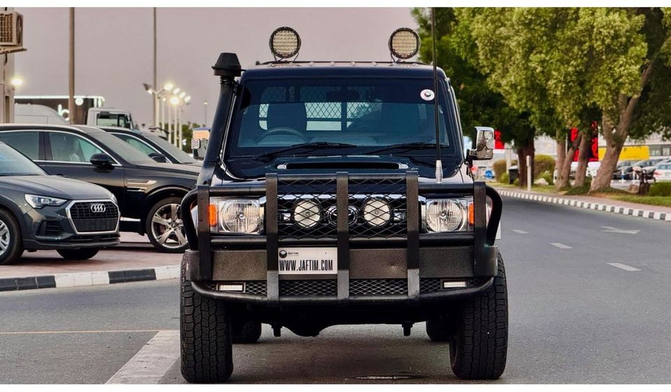 Used Toyota Land Cruiser Pick Up TUFF BULL BAR INSTALED | MANUAL ...