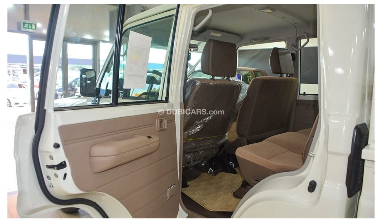 New Toyota Land Cruiser Pick Up Disponible chez Segrex 2022 for sale in ...