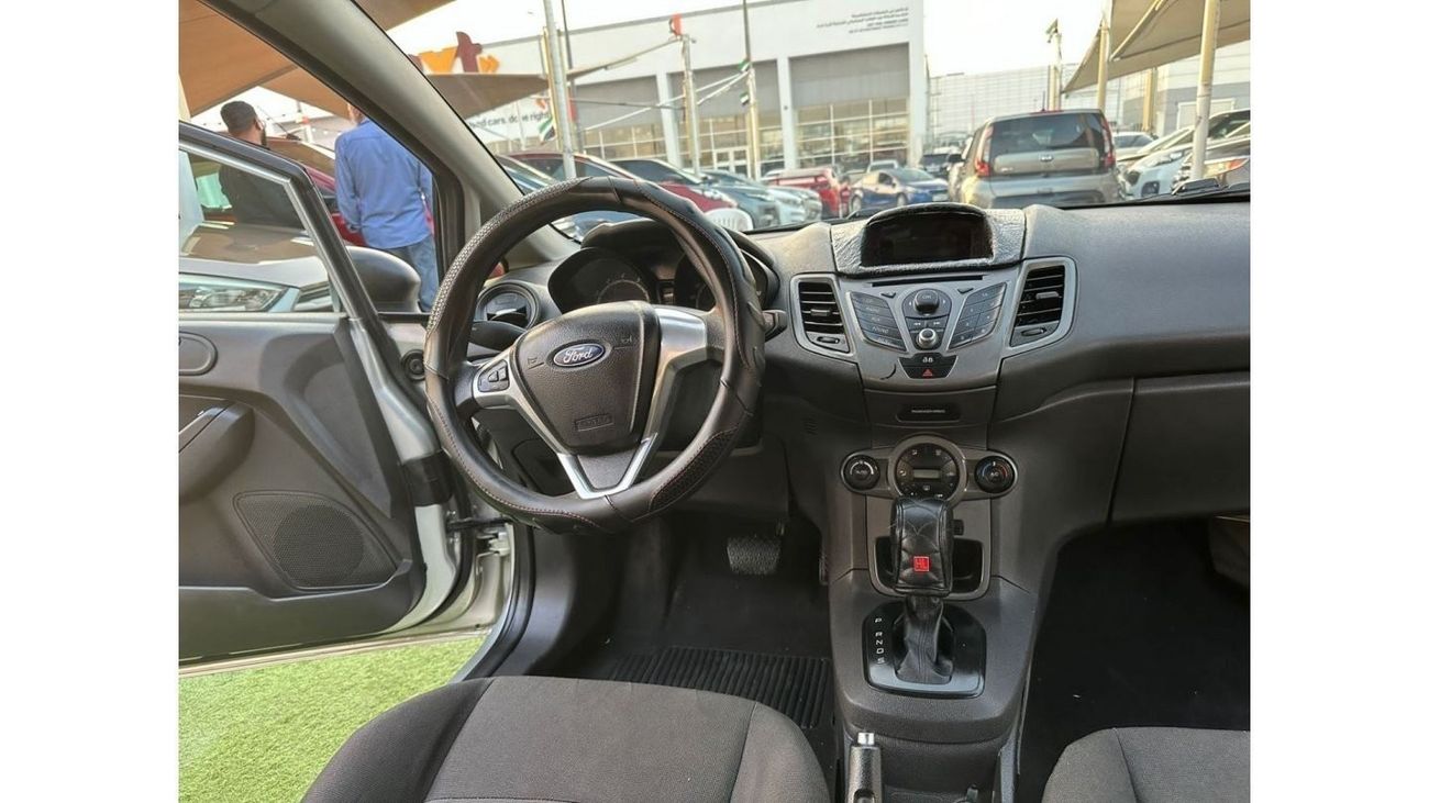 Used Ford Fiesta 2014 for sale in Sharjah - 699719