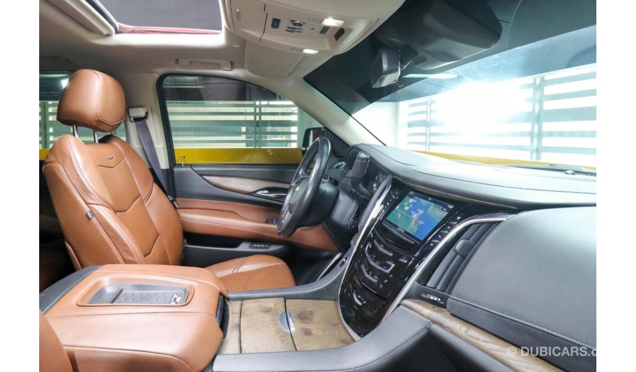 Used Cadillac Escalade K2XL 2017 for sale in Dubai - 553204