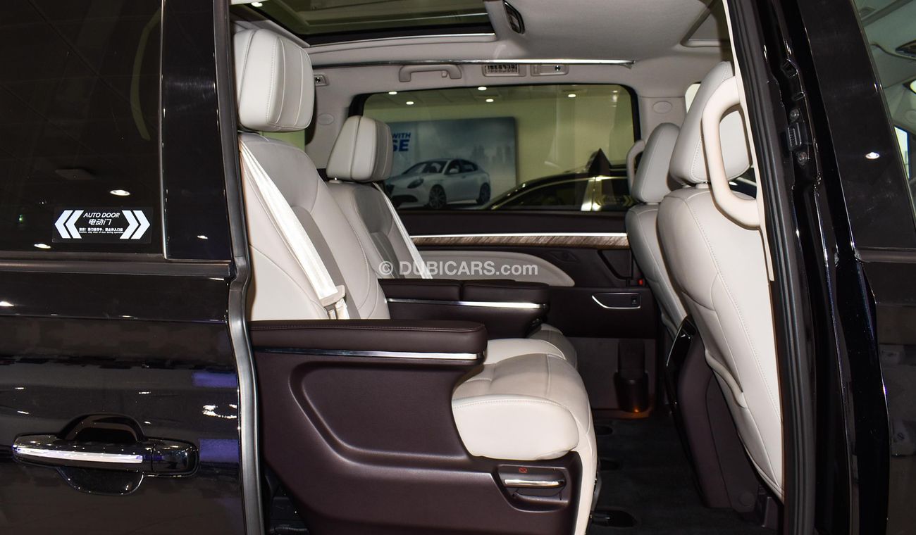 Used GAC M8 7 Seat Easy Access Car! 2022 for sale in Dubai - 566628