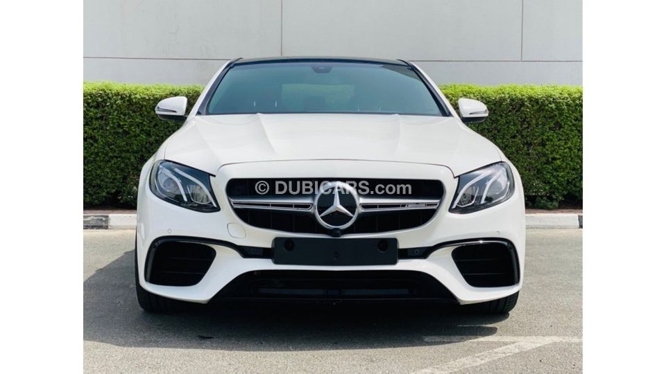 Used Mercedes-Benz E300 Std 2018 for sale in Dubai - 532198