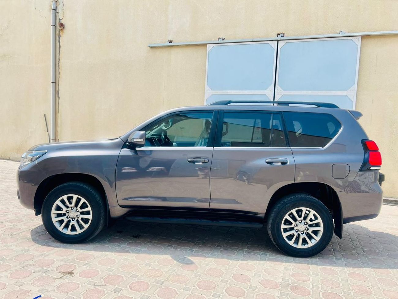 Used Toyota Prado 2021 for sale in Dubai - 753384
