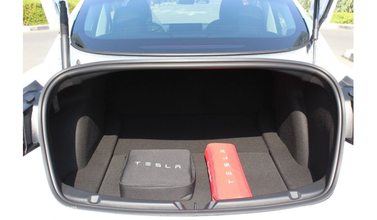 New Tesla Model 3 LONG RANGE AWD DUAL MOTOR 2023 GCC BRAND NEW WITH ...