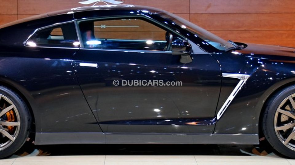 Used Nissan GTR 2016 for sale in Dubai - 65665