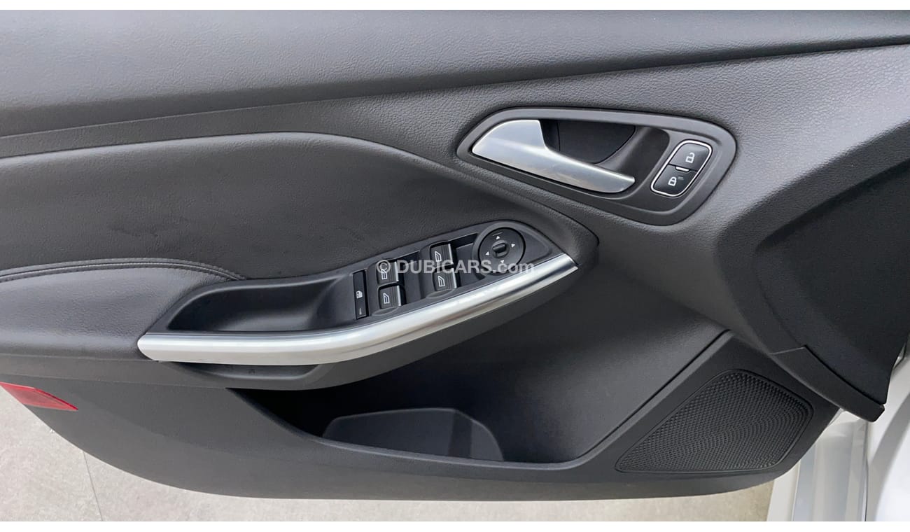 Used Ford Focus ST 2000 2018 for sale in Dubai - 472717