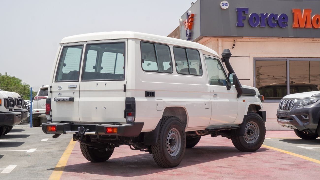 New Toyota Land Cruiser 70 LC78 3 DOORS 4.0 L V6 PETROL 2025 for sale in Dubai - 872713