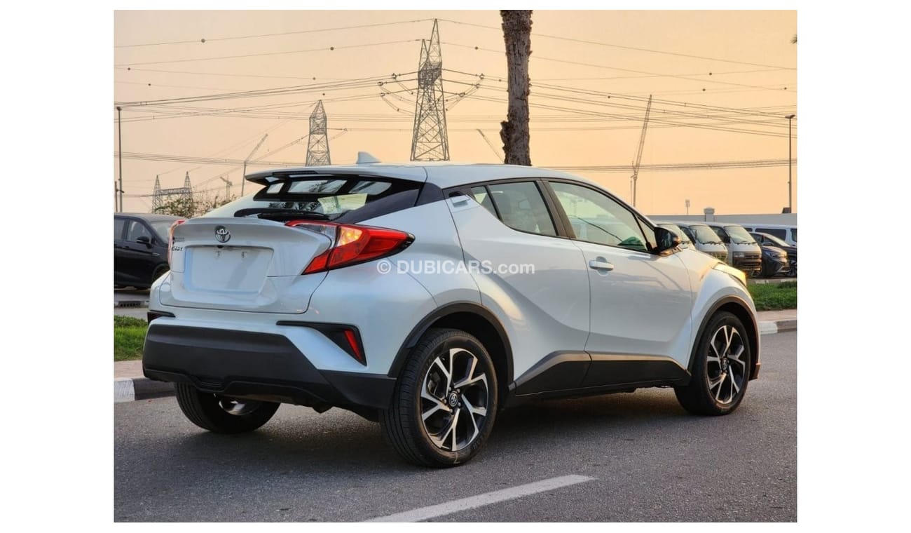 Used Toyota CHR CHR 2018 for sale in Dubai - 697834
