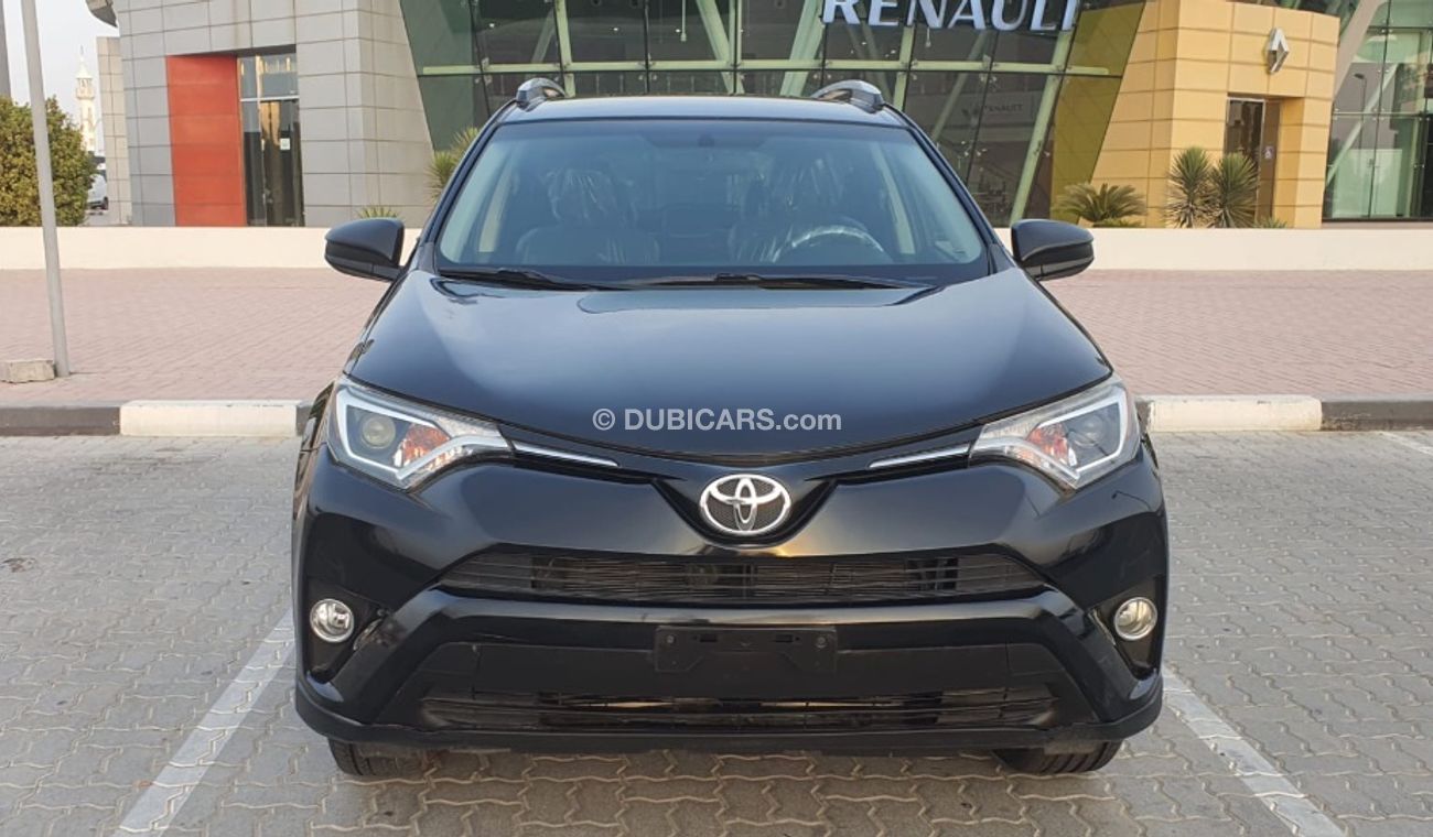 Used Toyota RAV4 2.4L V4 2016 for sale in Sharjah - 641936