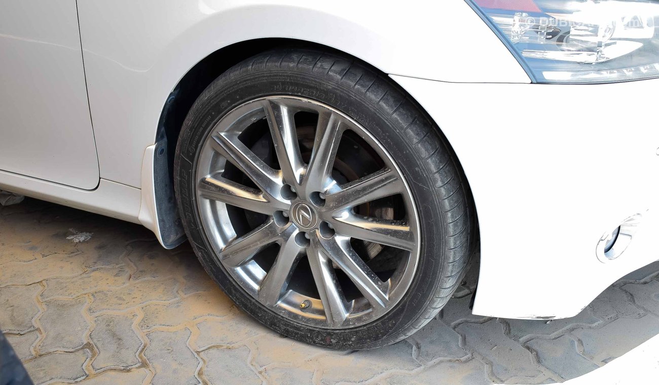 Used Lexus GS250 2014 for sale in Sharjah - 230515