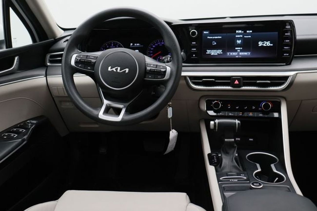 Used Kia K5 LX 2.0 2022 for sale in Dubai - 856123