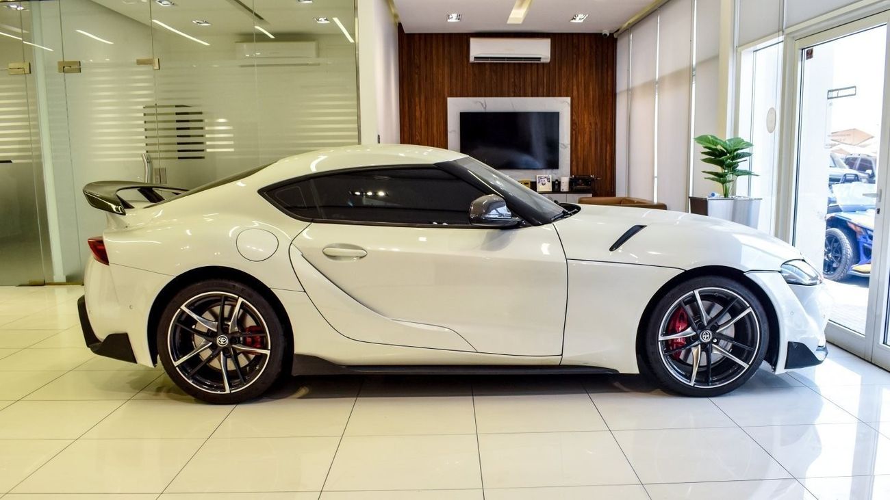 Used Toyota Supra 2021 for sale in Dubai - 760500
