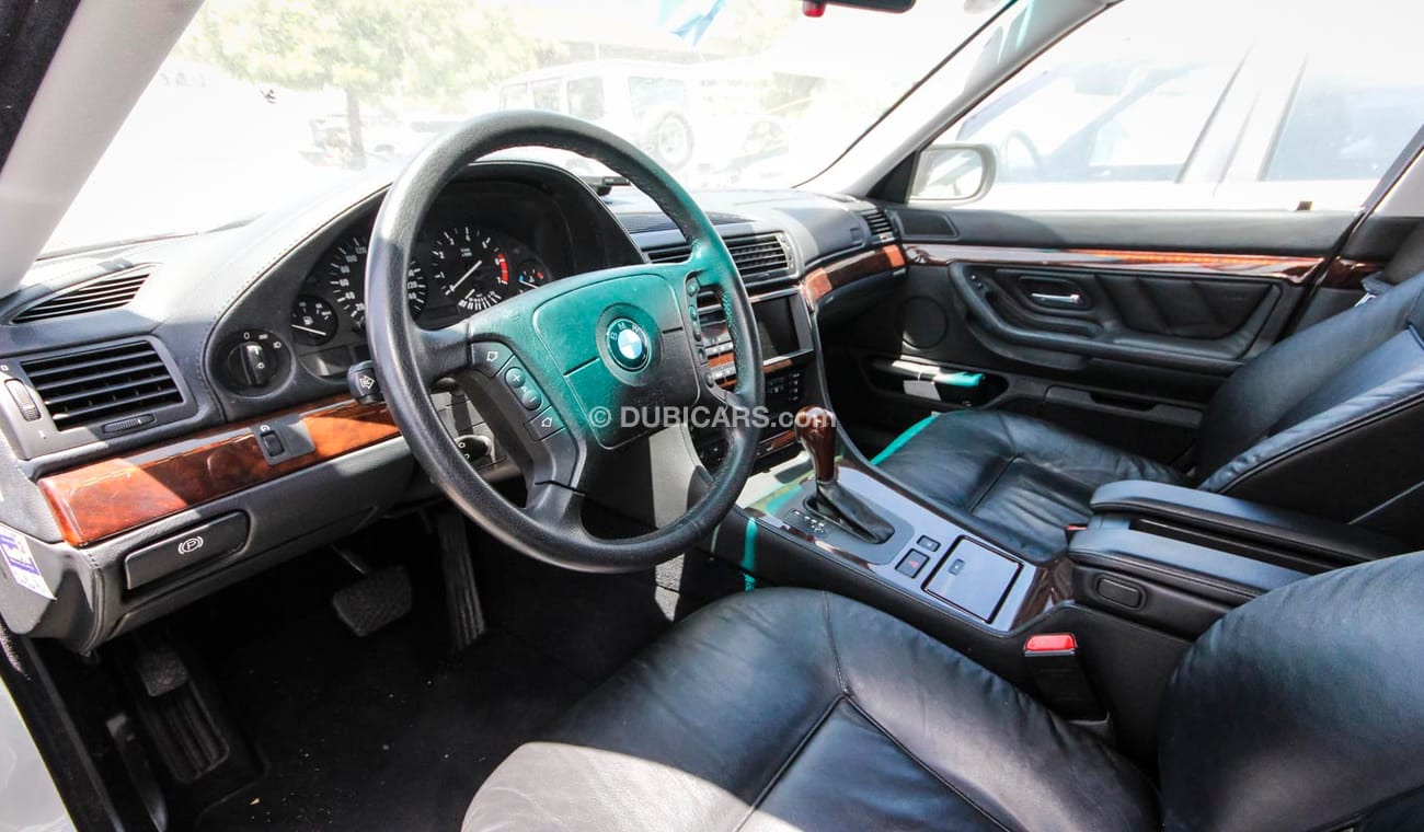 Used BMW 750Li iL 2000 for sale in Dubai - 21181