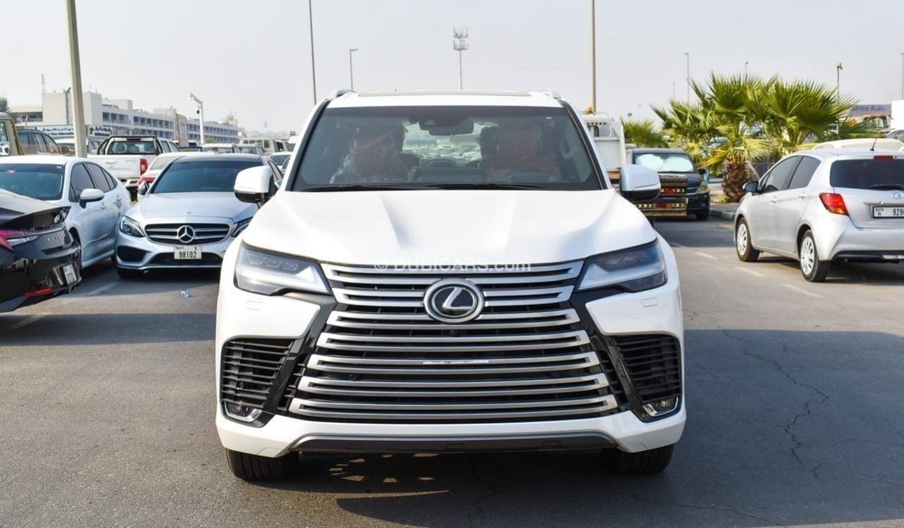 Used Lexus LX600 2022 for sale in Dubai - 640110