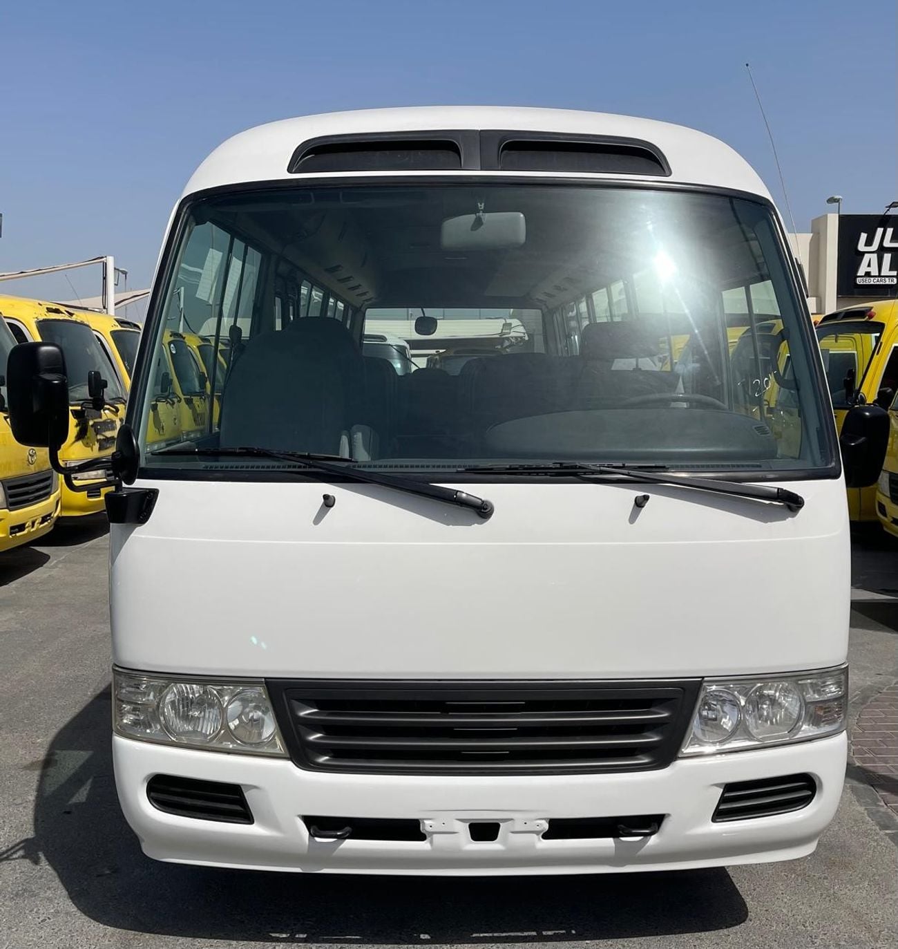 Used Toyota Coaster 2016 for sale in Dubai - 740197