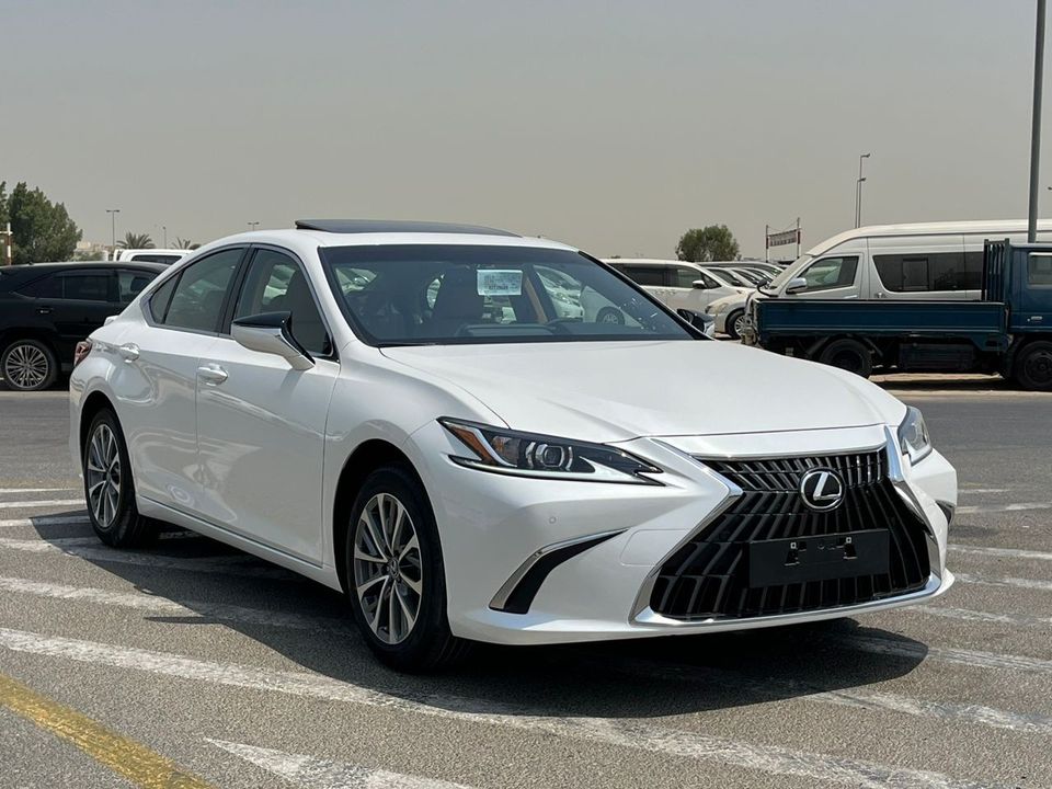 New LEXUS ES300h 2024 for sale in Dubai - 770736