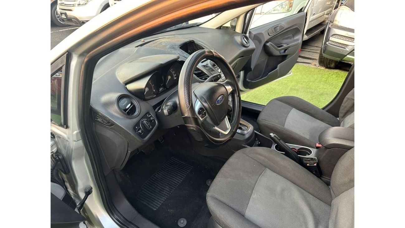 Used Ford Fiesta 2014 for sale in Sharjah - 699719