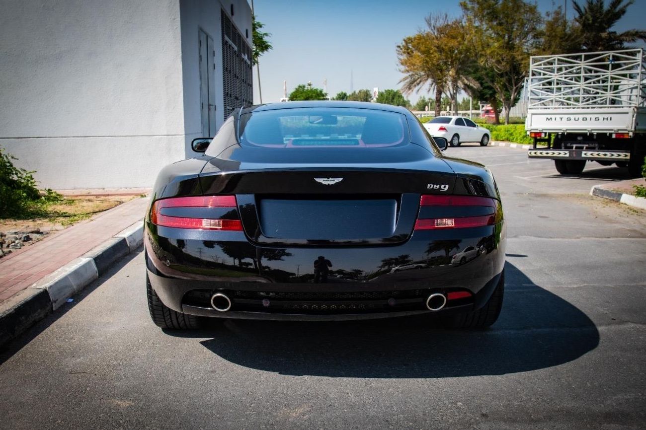 Used Aston Martin DB9 2007 for sale in Dubai - 800187