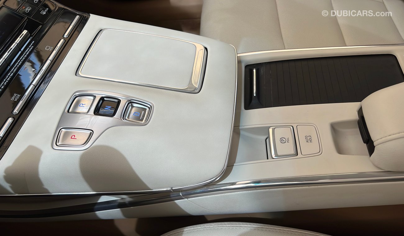 Used Hyundai Azera 3500 2021 for sale in Dubai - 566957