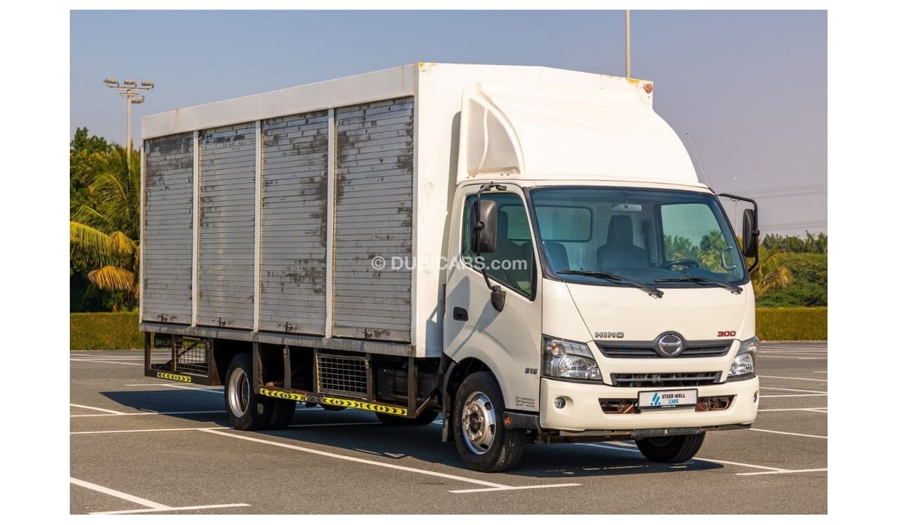 Used Hino 300 Series 916 - M/T DSL - Water Delivery Shutter Box - GCC ...